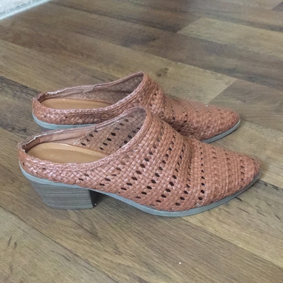 Universal Thread | Shoes | Universal Thread Brown Woven Clogs Mules ...